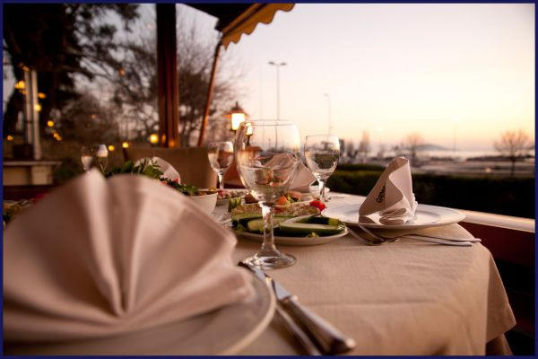 Çatana Balık Restaurant | Türkiye Gezi Tatil Rehberi